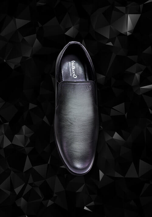 Buy Men, Women, Kids Footwear Online | Walkaroo Footwear